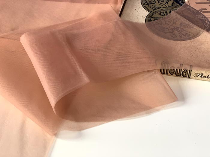 Gold Medal Vintage Nylon Stockings Nylons US 10 Medium - Legsware-Shop