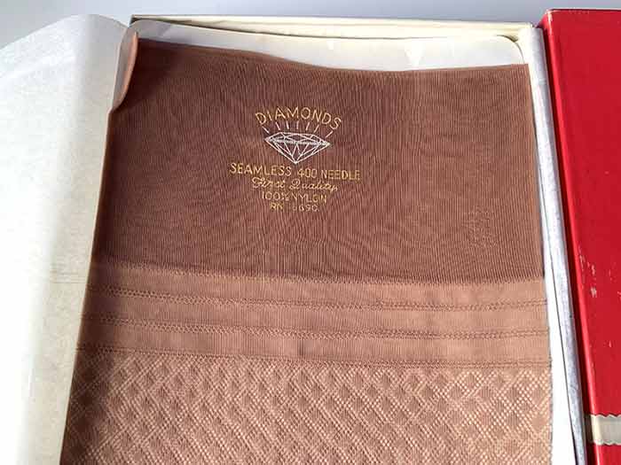 Van Raalte Seamless Textured Vintage Nylon Stockings US 10 M - Legsware ...