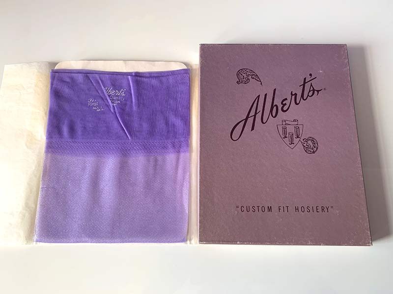 Albert's glänzende Lila Vintage Nylonstrümpfe Nylons US 11 Lang ...